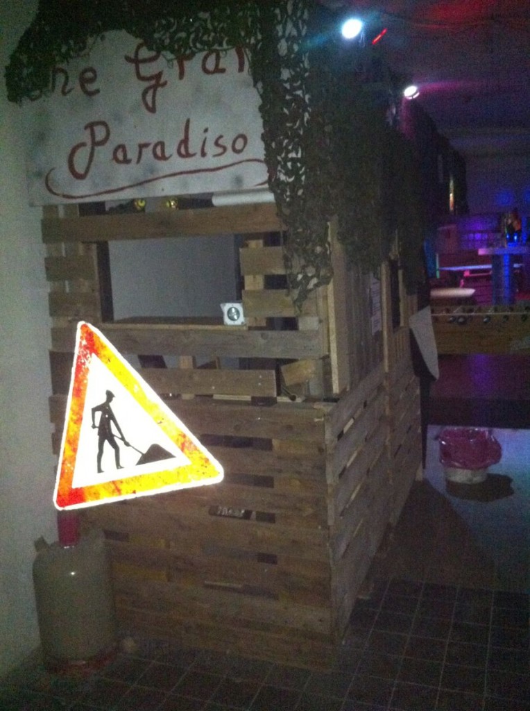 Post apocalyptic pallets: Furnishing the Gran Paradiso Roadhouse Club ...