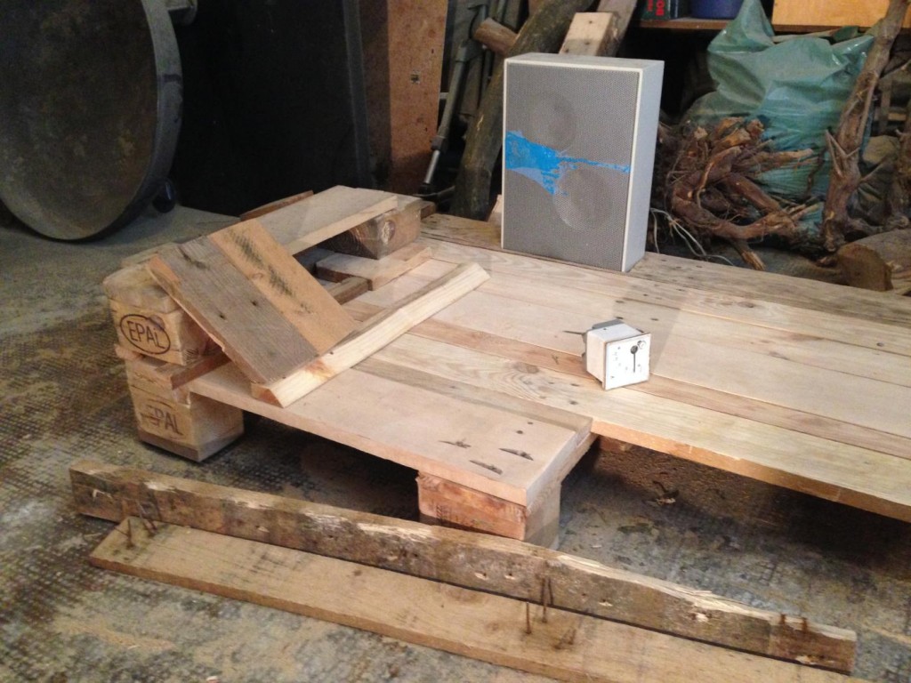 Steampunk pallet desk (with server) part 1 - Pallet Furniture