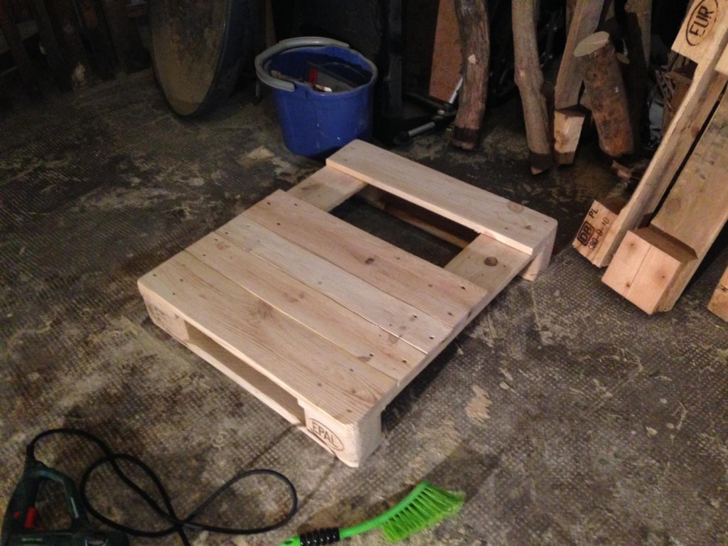 Steampunk desk made of pallets, Part 2 - Pallet Furniture