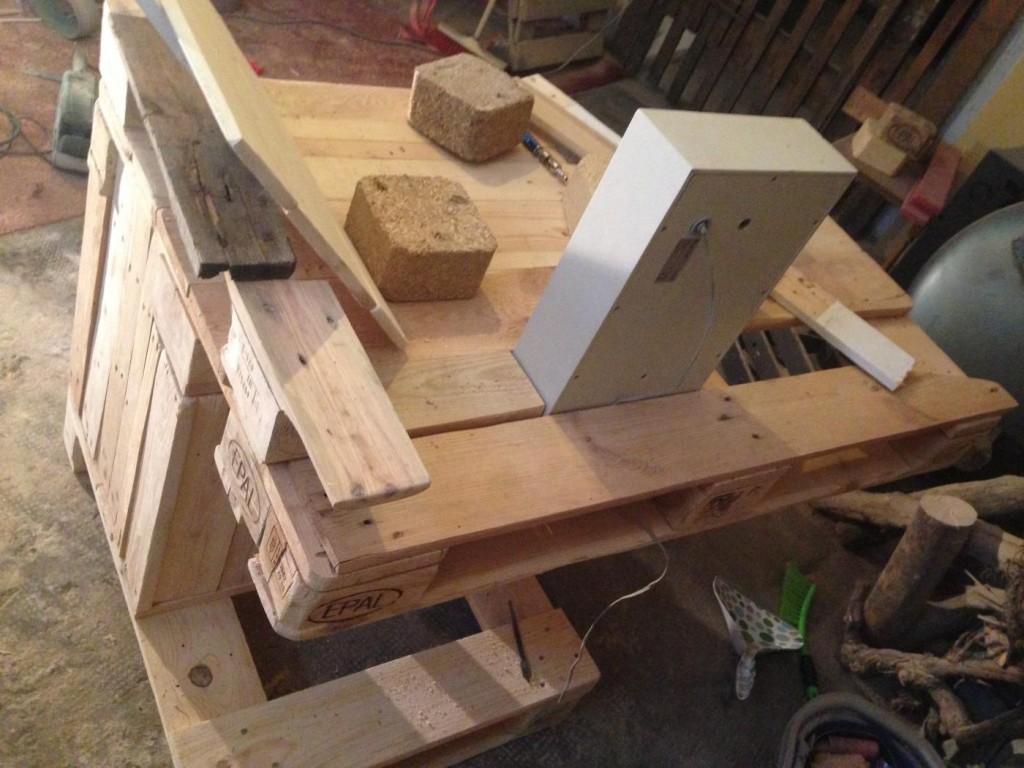 Steampunk desk made of pallets, Part 2 - Pallet Furniture