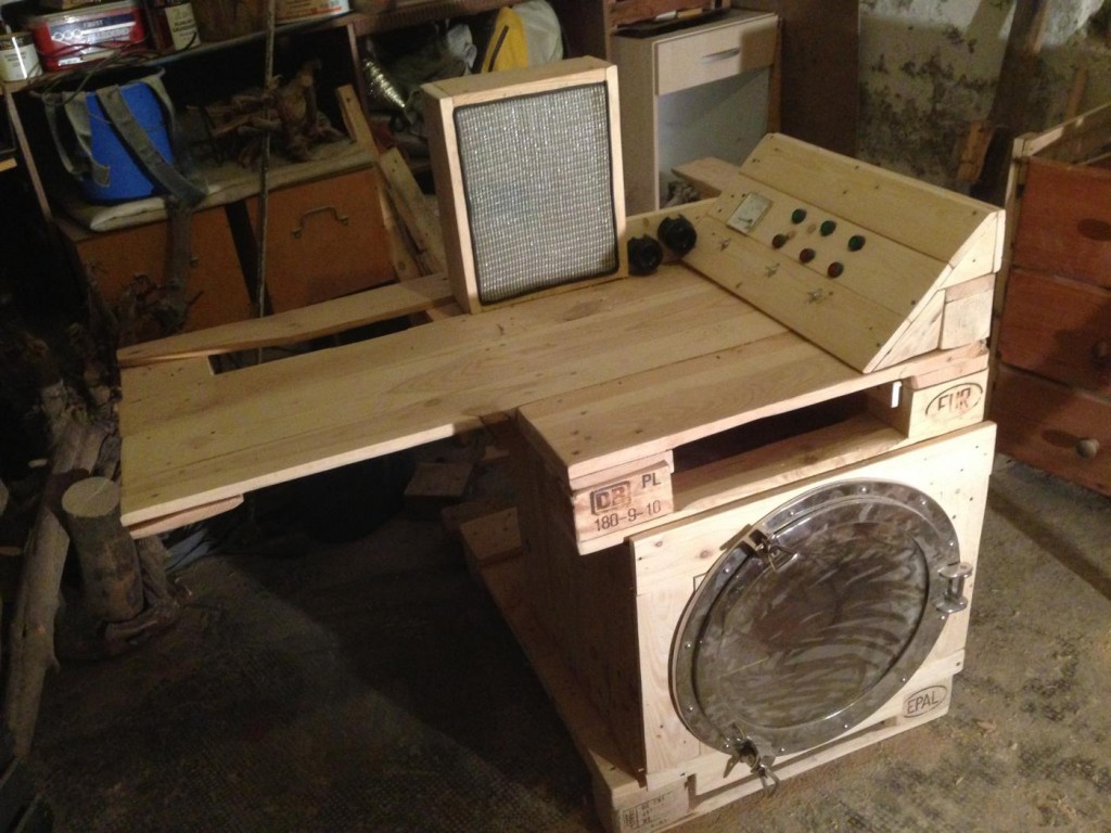Steampunk desk made of pallets, Part 2 - Pallet Furniture