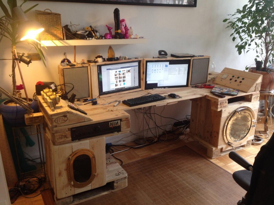 Steampunk desk made of pallets, Part 2 - Pallet Furniture