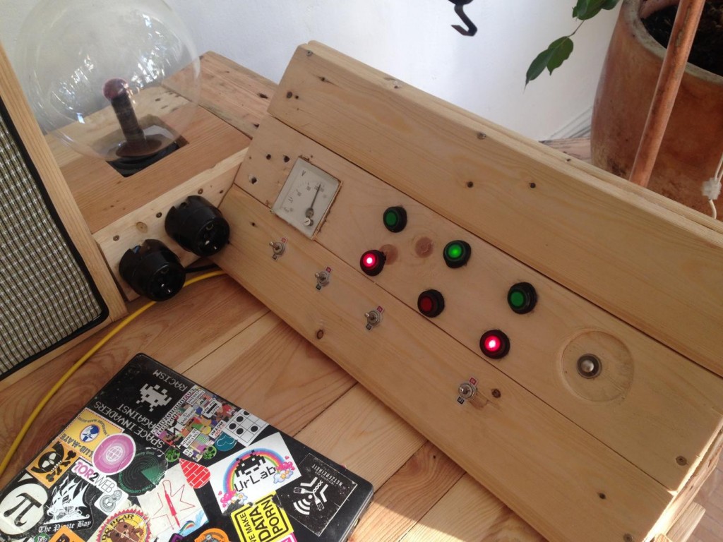 Steampunk desk made of pallets, Part 2 - Pallet Furniture