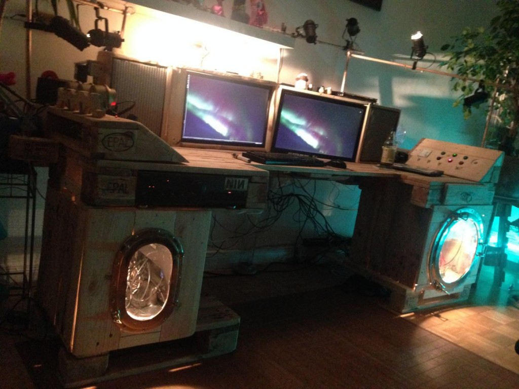Steampunk desk made of pallets, Part 2 - Pallet Furniture